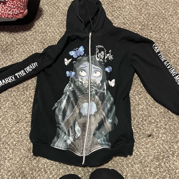 Hot Topic | Other | Corpse Bride Zip Up | Poshmark